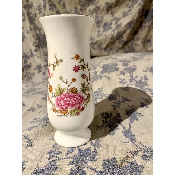 Hitkari Potteries | Accents | Hitkari Potteries Bone China Bud Vase ...
